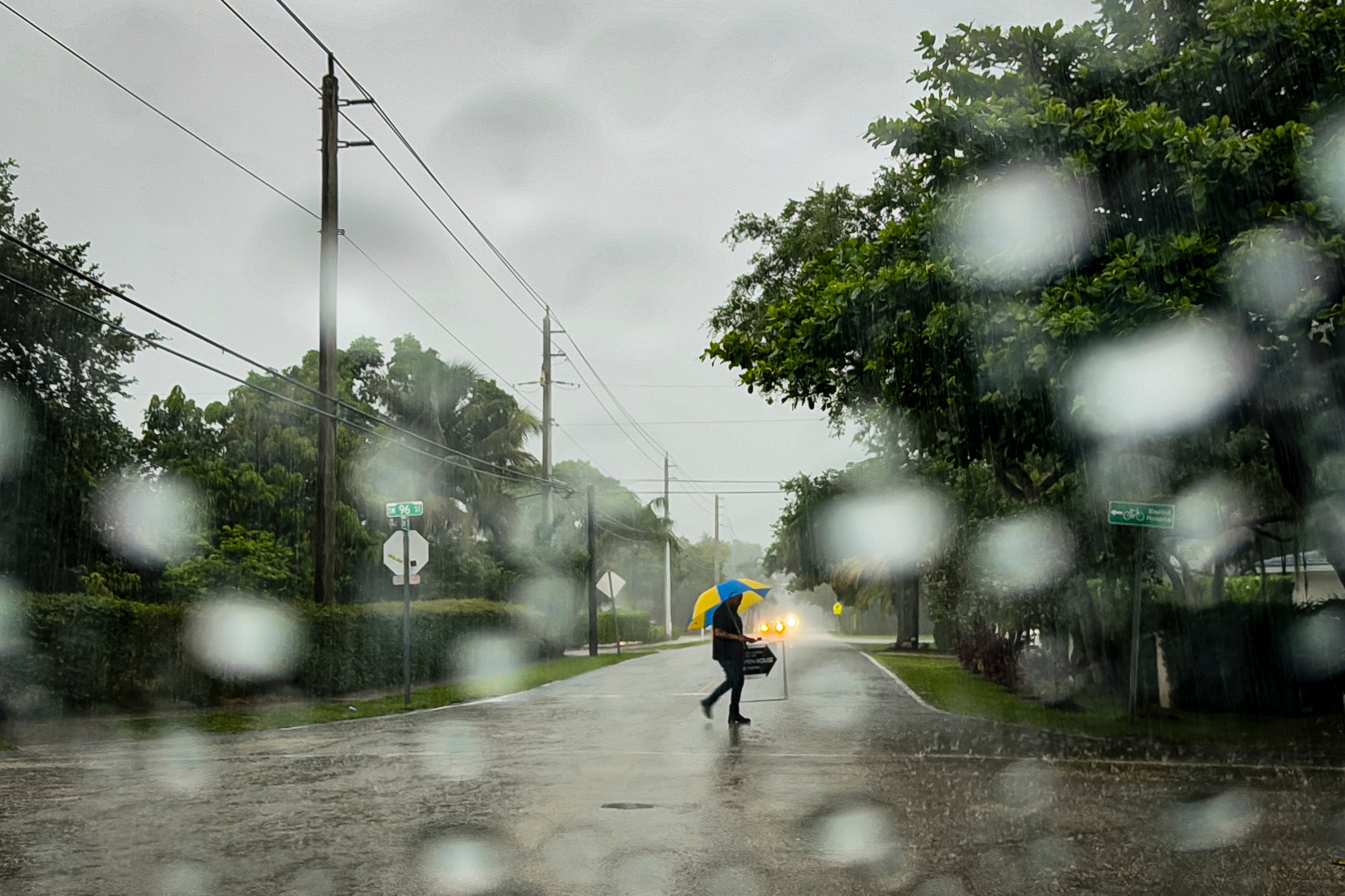 Flash flood threat continues across Florida, Southeast as tropical ...