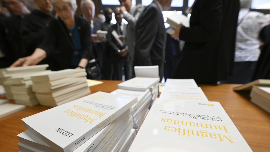 Pope Leo XIV calls for global action to 'disarm AI'