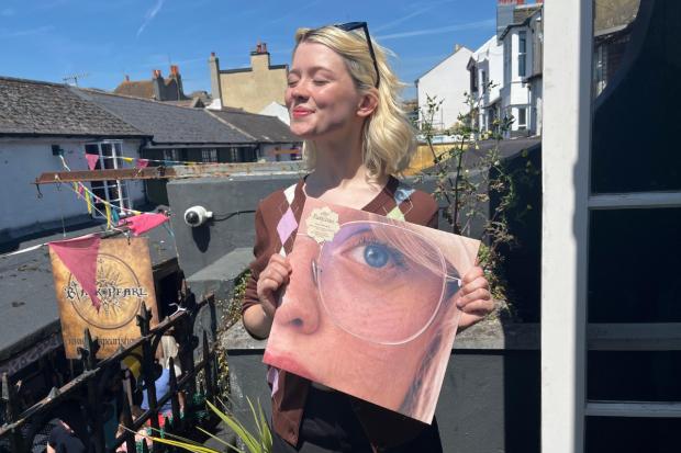 Sussex superstar's new album pips Michael Jackson to No. 1 in the UK ...