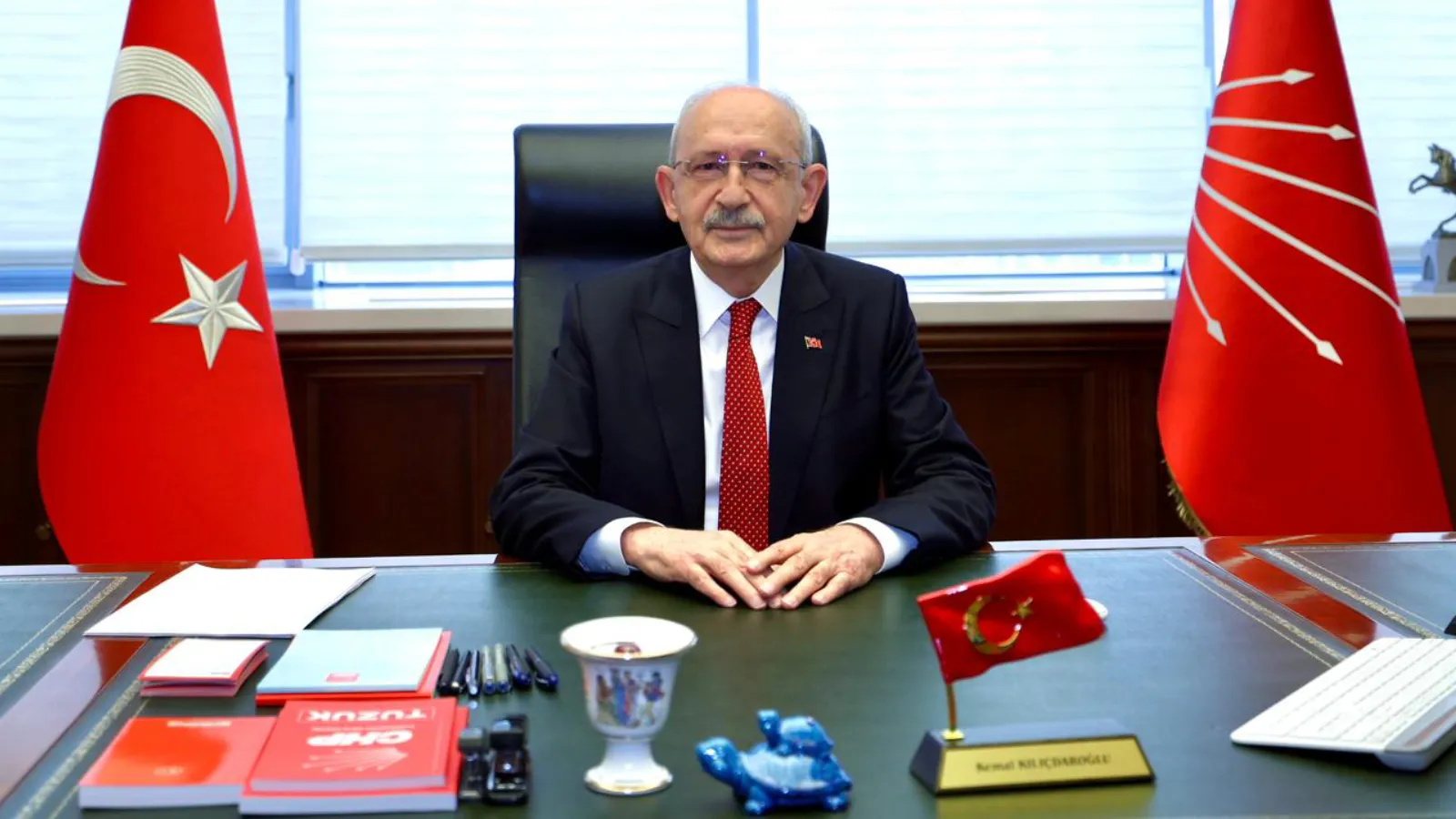 Sabah yazarı Övür: CHP kulislerinde Kılıçdaroğlu'nun disipline ...