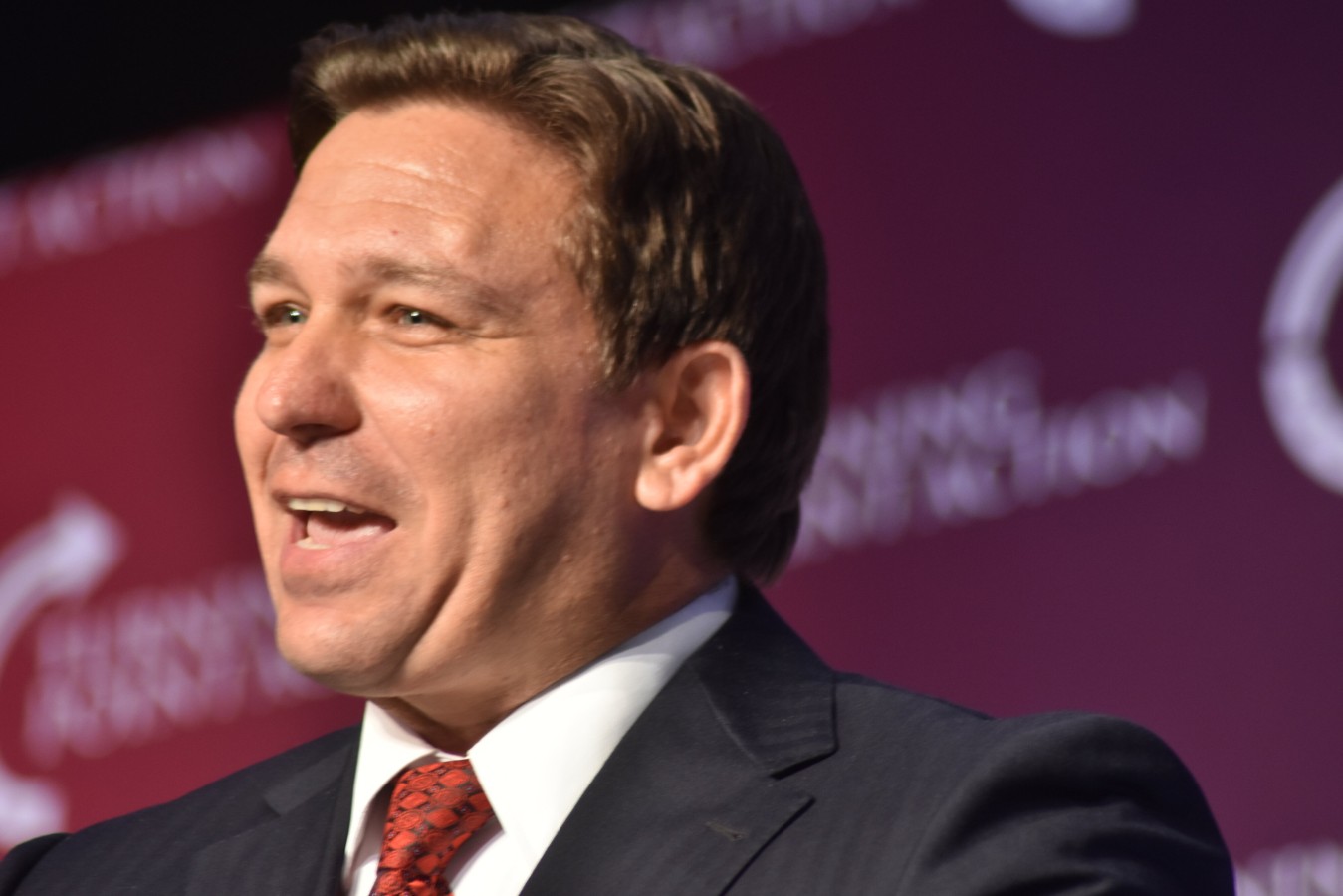 DeSantis pushes plan to eliminate property taxes for 92% of Florida ...