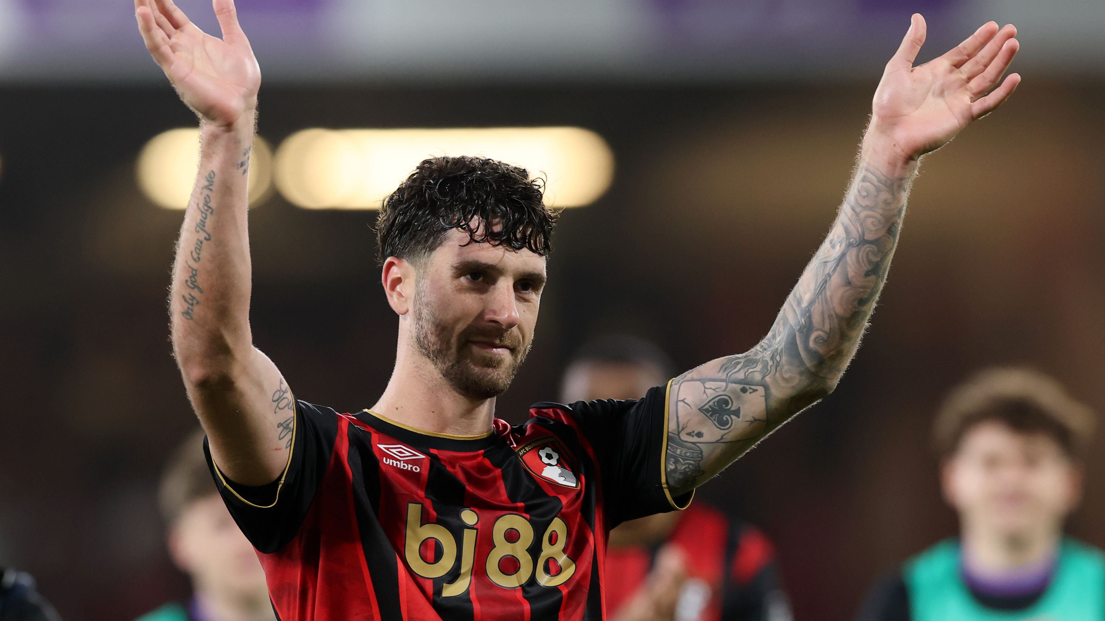 Bournemouth star Marcos Senesi agrees move to Premier League rival ...