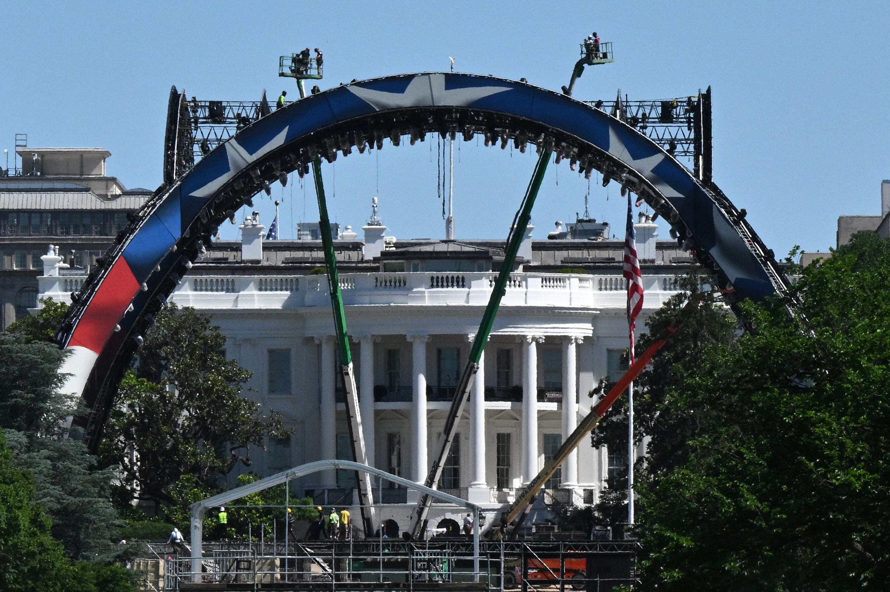 Donald Trump suggests UFC arena remains on White House lawn permanently