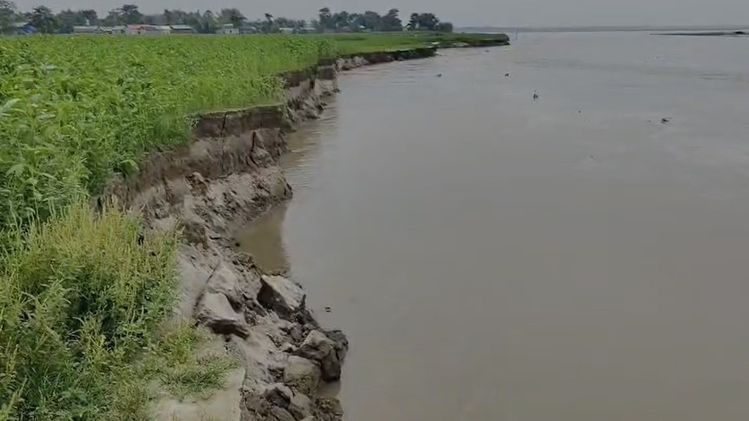 Assam: Severe erosion in Goalpara's Jaleswar threatens historic market ...