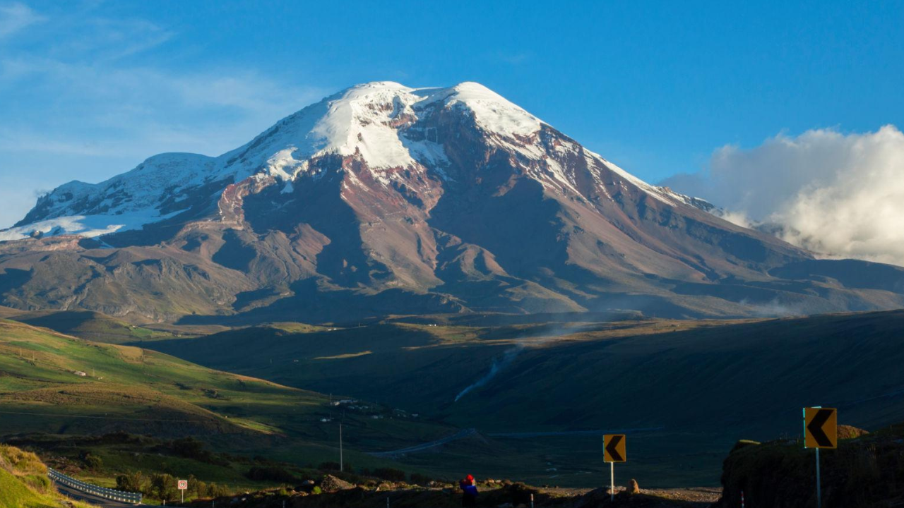 Mount Everest is not the farthest point from Earth's centre: This South ...