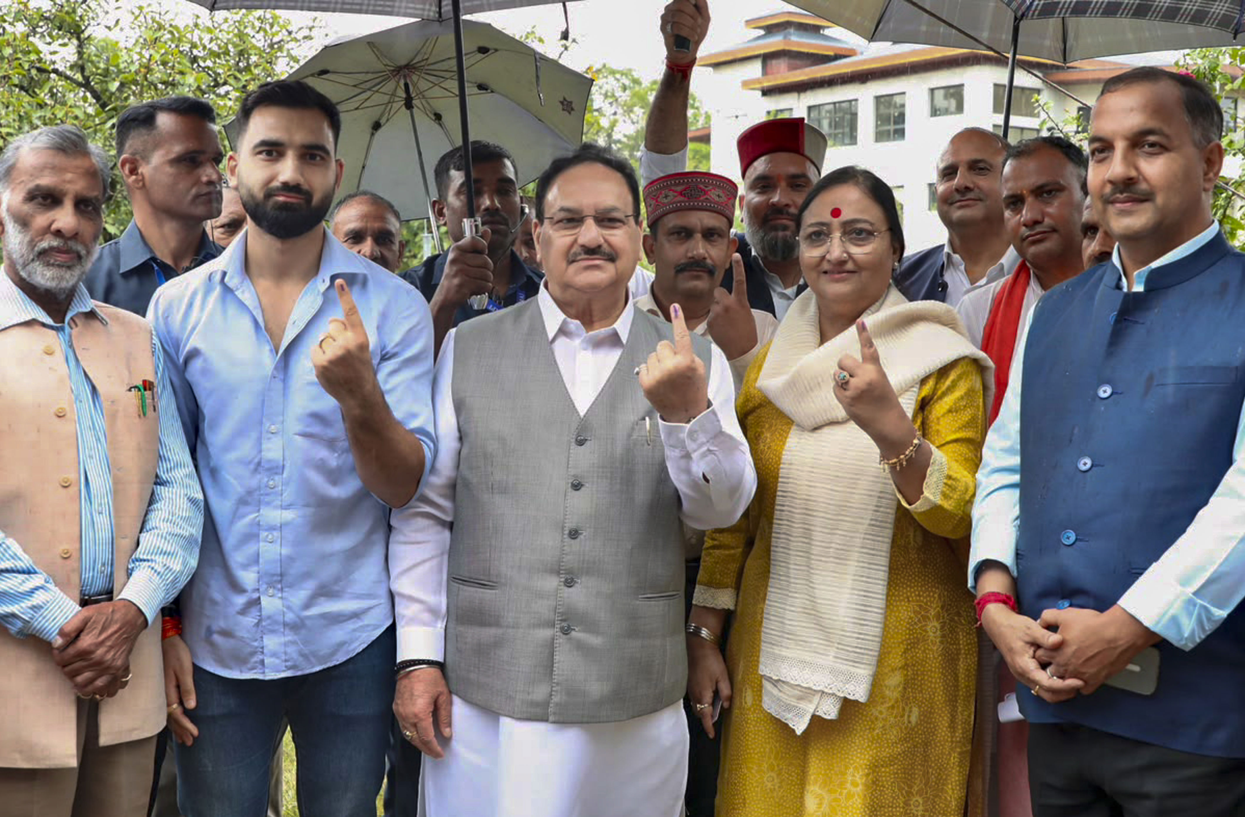 Himachal panchayat polls: Women take the lead as turnout crosses 80 pc ...