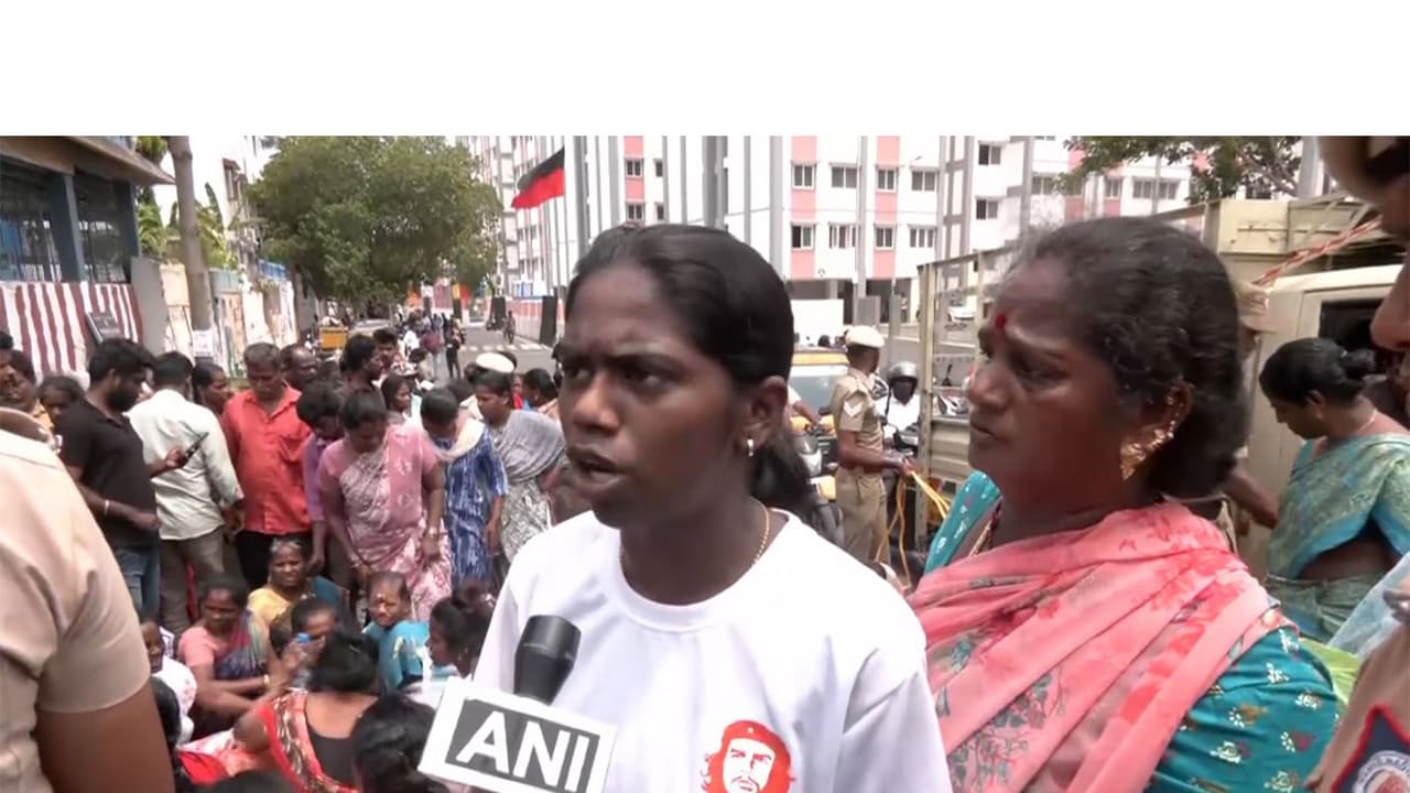 Chennai: Kotturpuram residents block road, demand housing allotment