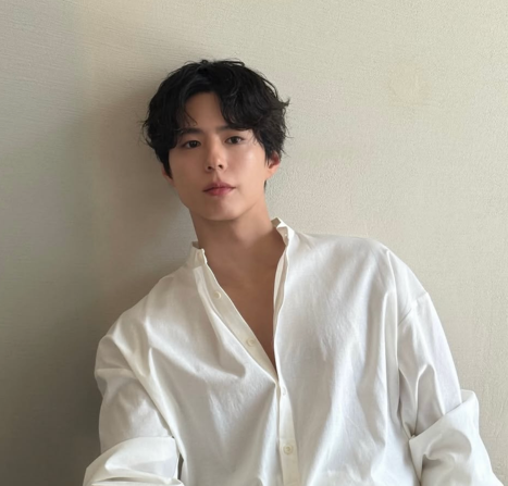 Comma hair pendek ala aktor Korea & K-pop idol