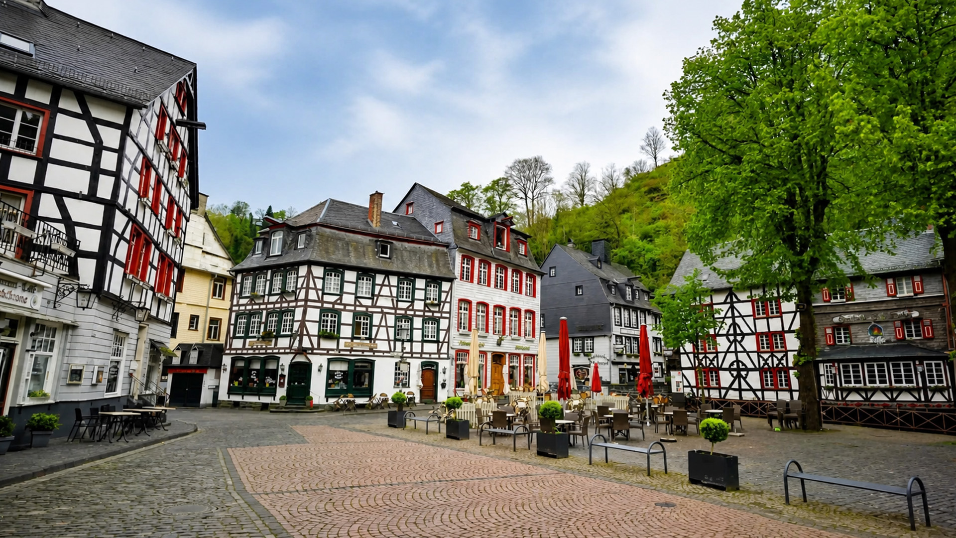 Take a peaceful morning walk through Monschau Germany (4K)