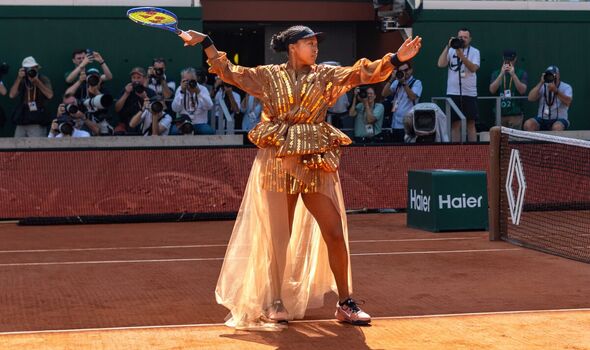 Naomi Osaka ignores 'fashion show' jibes with latest French Open ...