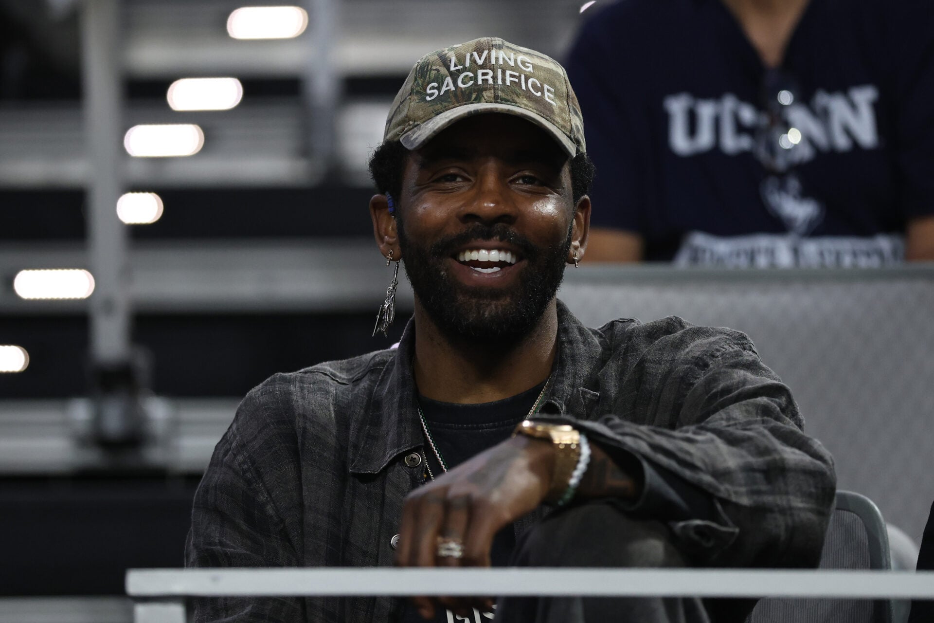 Mavericks star Kyrie Irving makes 'close' admission about recovery from ...