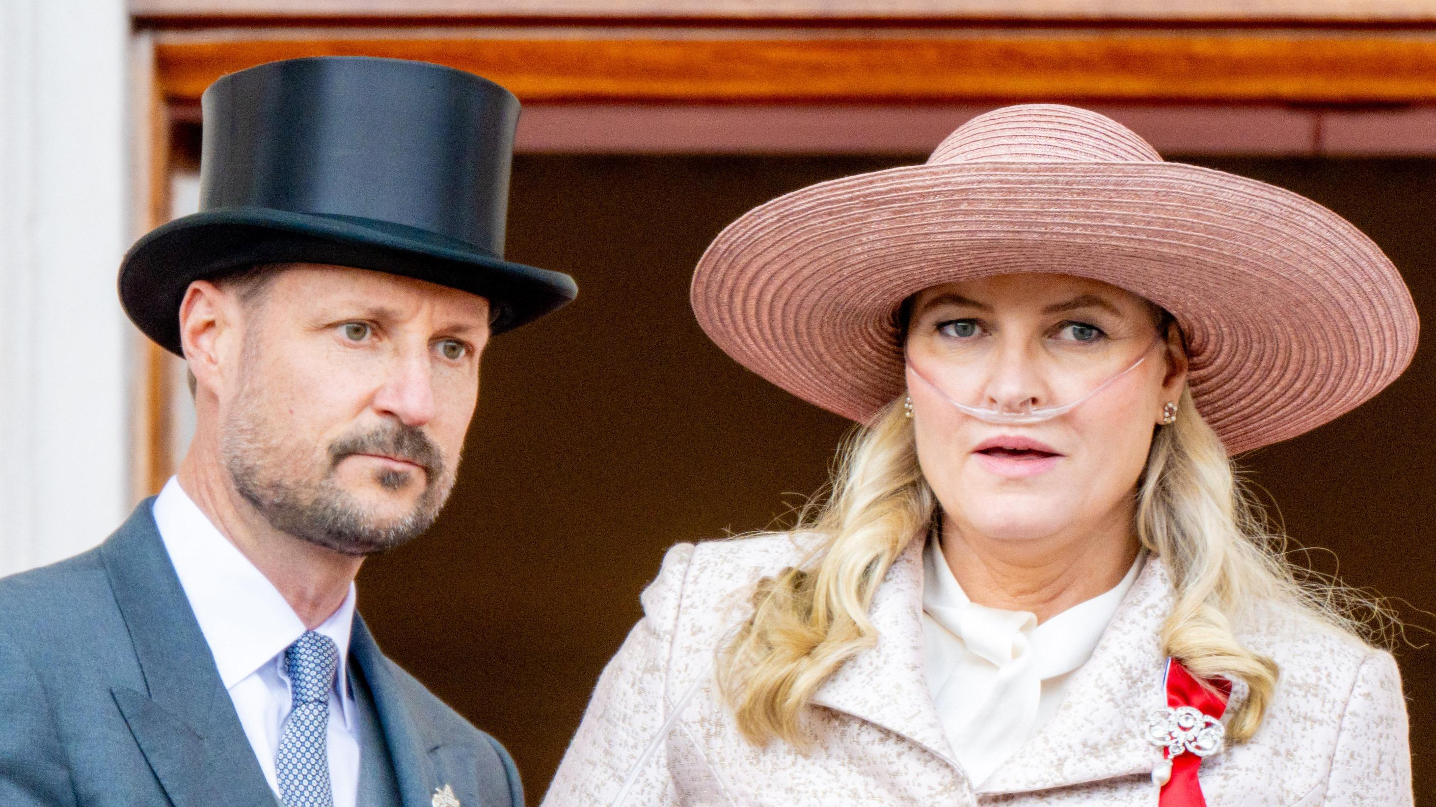 Mette-Marit de Norvège gravement malade : son mari Haakon prend une ...