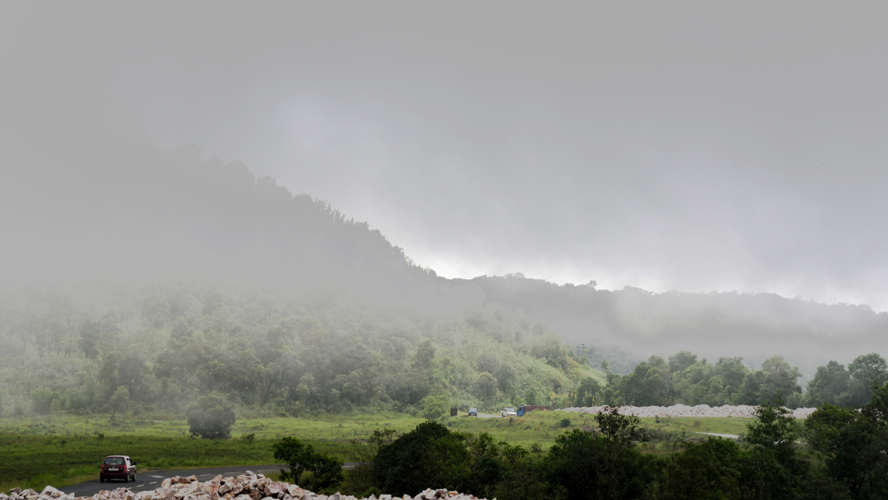 Indian towns where clouds float through the streets