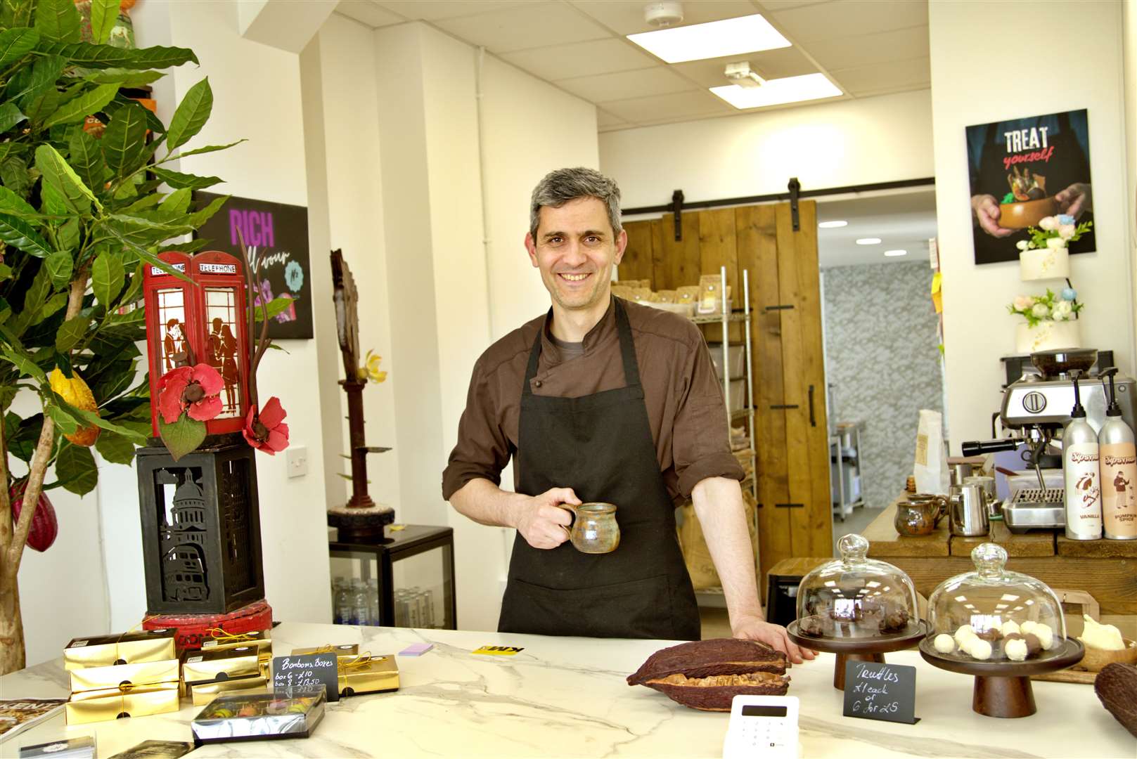 Ned Vichev’s N2 Sweet Lab in King Street in Maidstone offers Willy ...