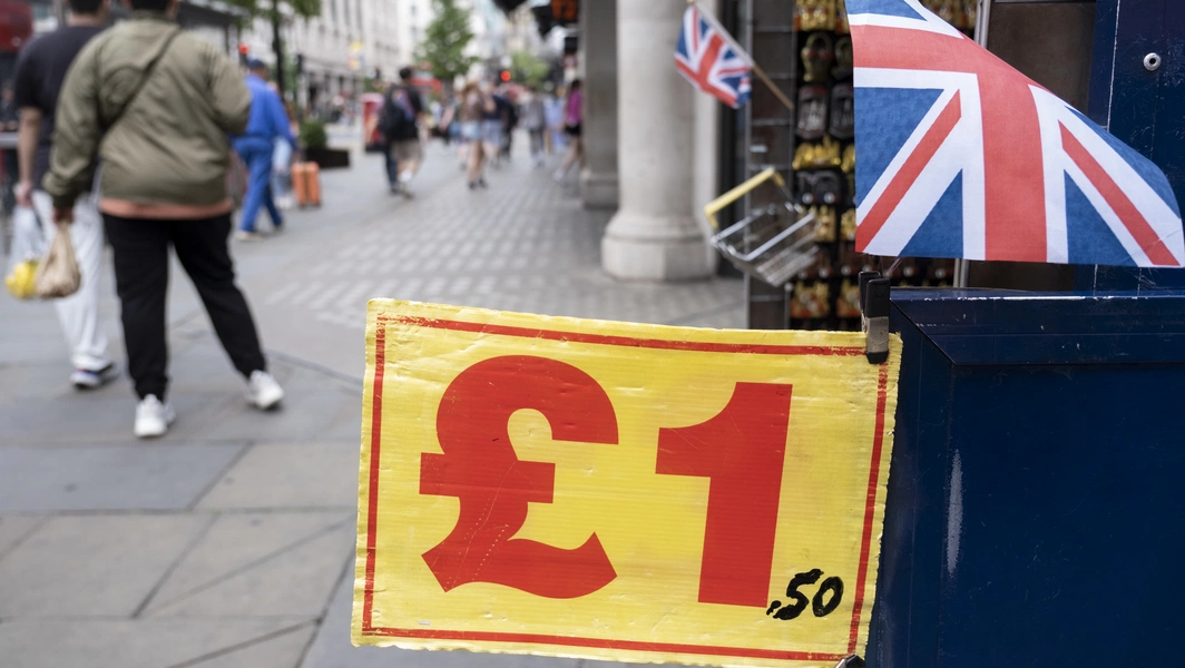 Sunak warns UK falling behind in financial literacy crisis