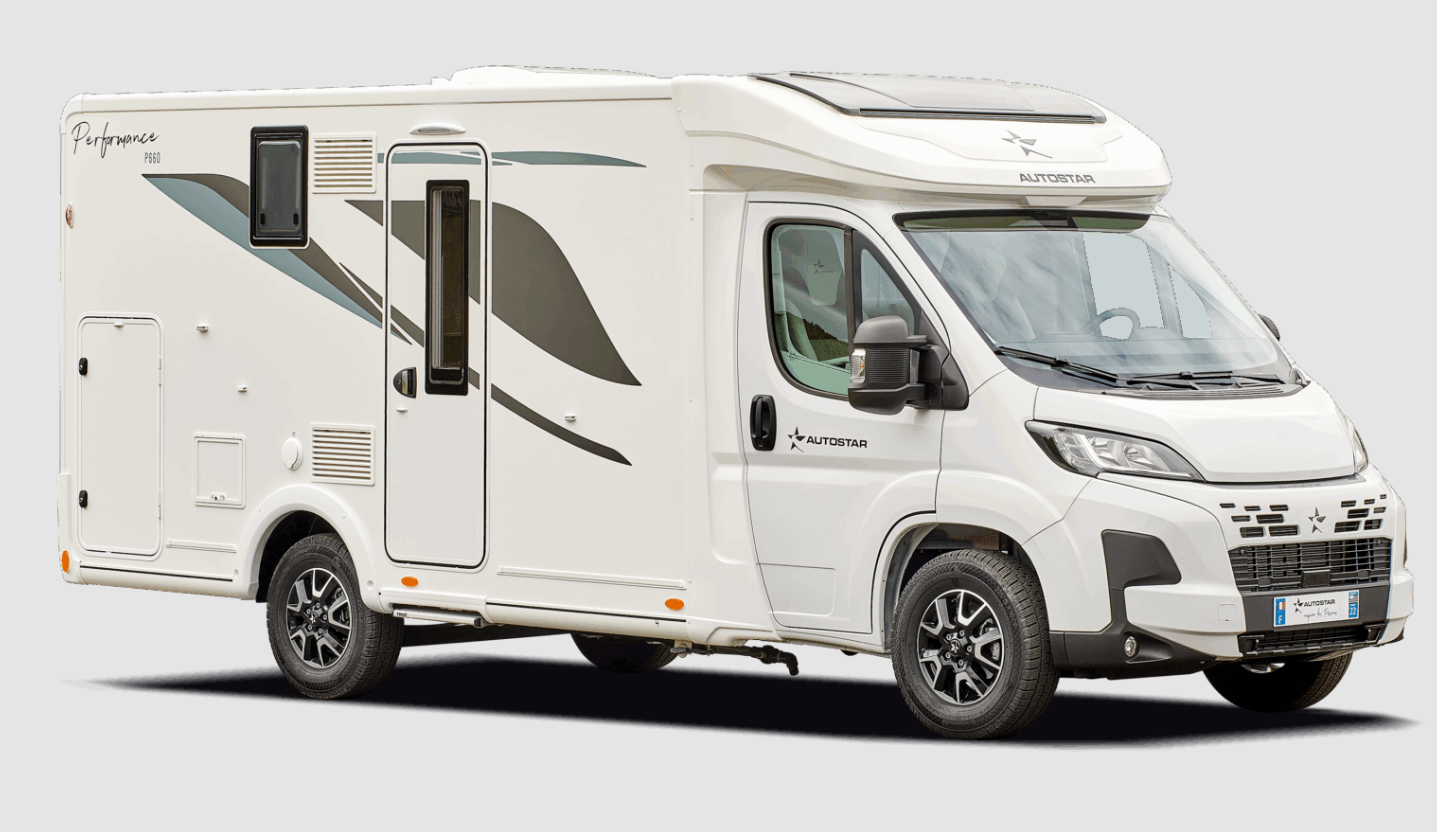 Ce nouveau camping-car ultra-compact cache pourtant une vraie soute à vélos