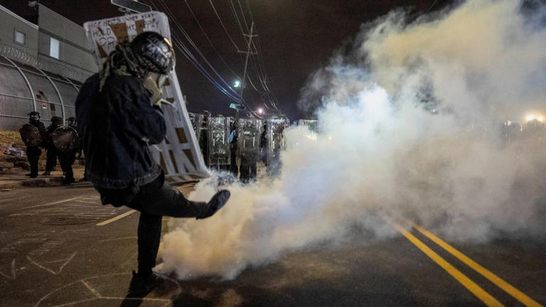 Flashpoints and fury: Inside protests at a New Jersey ICE facility