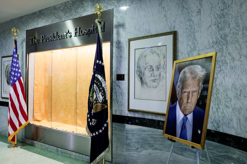 Trump in excellent health with leg swelling, hand bruising, doctor says