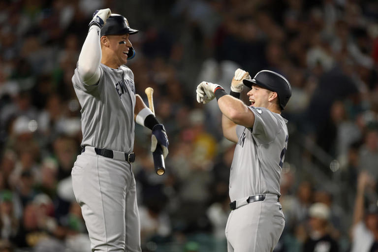 Carlos Rodón leads the way in an all-around victory over A’s