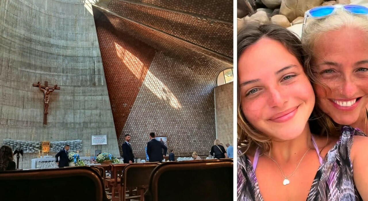Monica Montefalcone e Giorgia Sommacal, folla ai funerali di mamma e ...