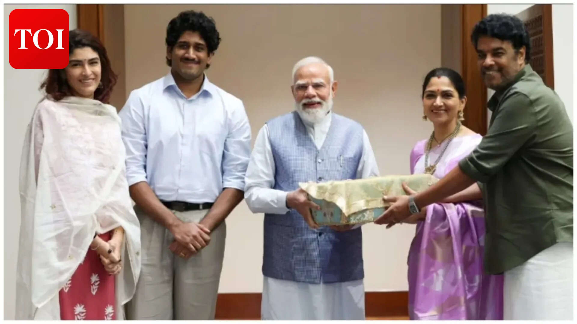 Khushbu Sundar meets PM Narendra Modi; 'Dragon' actress invites him to ...