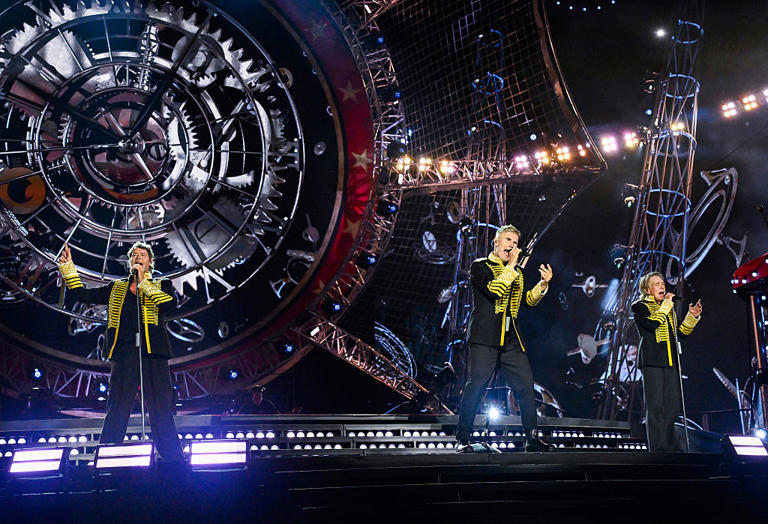 17 pictures which show how Take That wowed the crowds with another epic ...