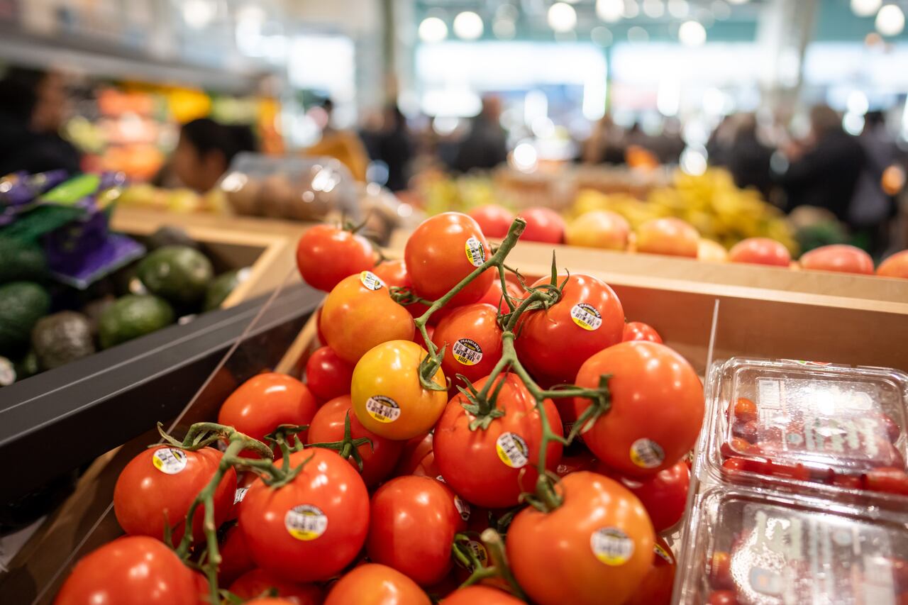 Did Trump take tomato? Here's what's behind the latest grocery price ...