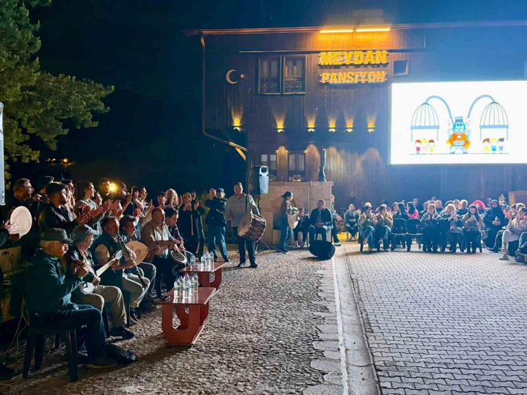 Kemaliye’de fasıl gecesinde kültür ve kardeşlik buluştu