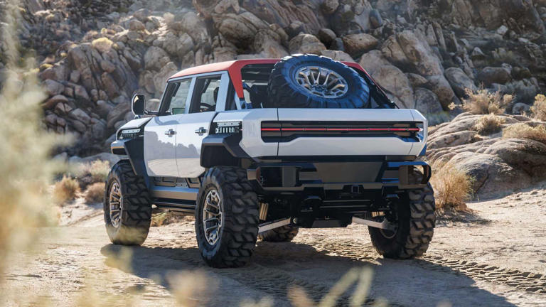 GMC Hummer X concept: Mid-size electric truck and SUV