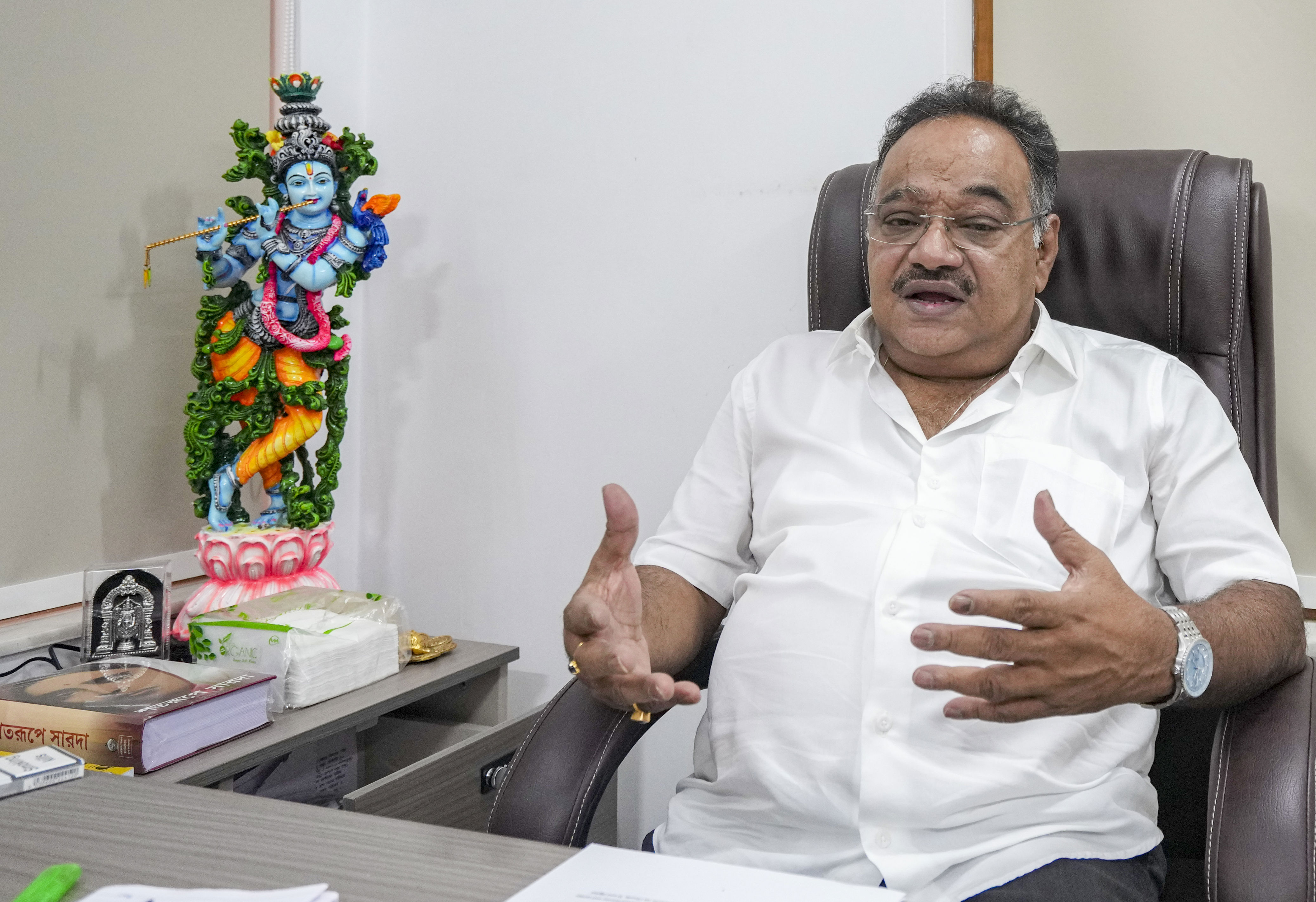 Several TMC lawmakers in touch, but no induction right now: Bengal BJP ...