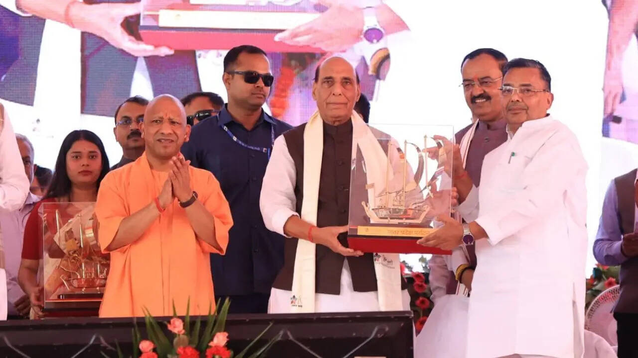 Rajnath Singh opens Nausena Shaurya Vatika; calls it a living tribute ...