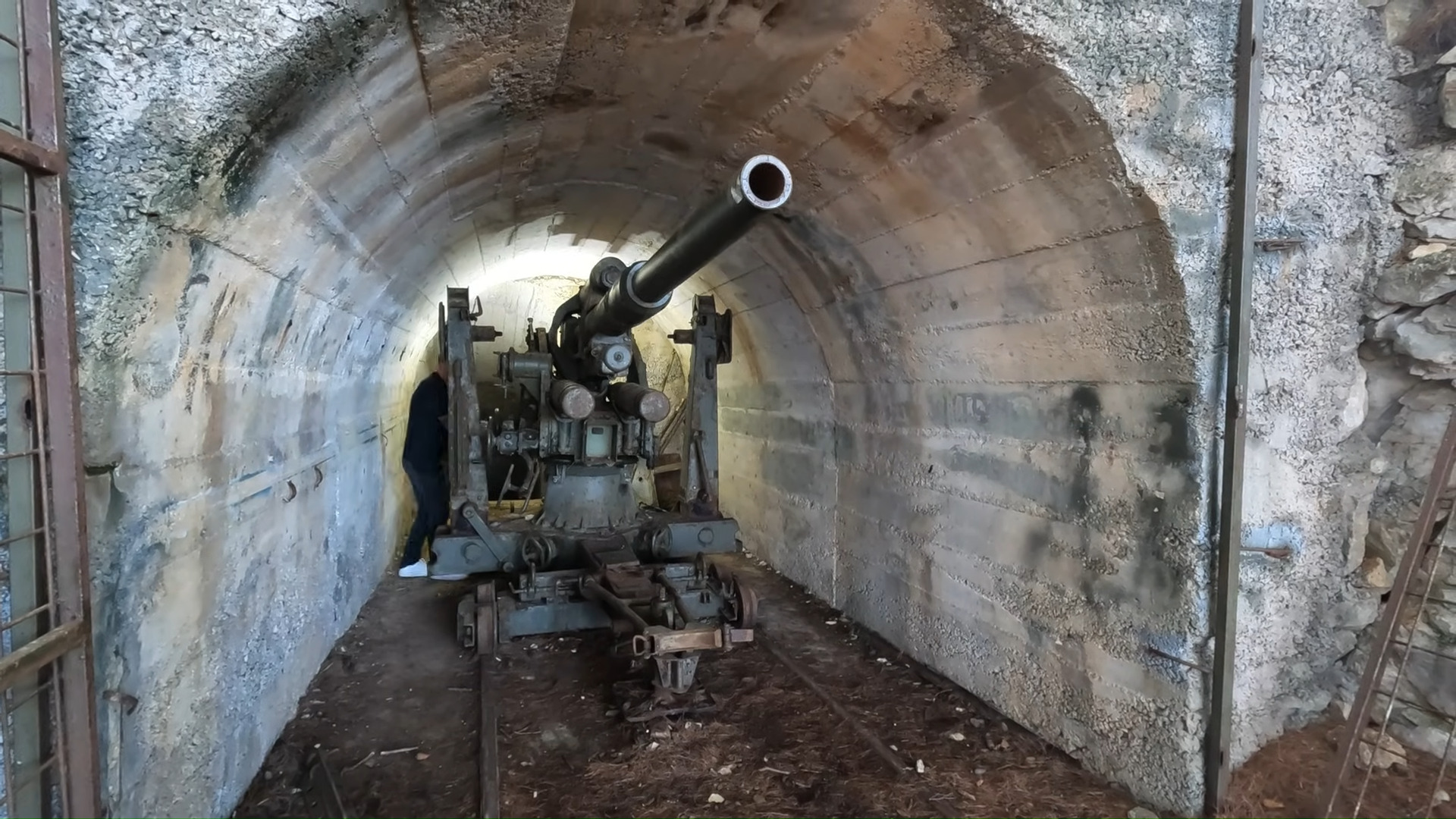 Gefunden: Die legendäre 8,8 cm Flak tief im Berg vergessen