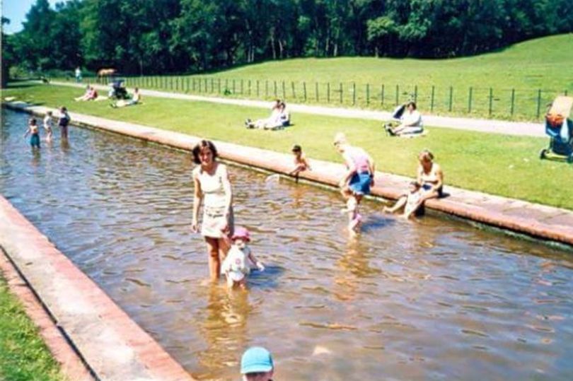 The lost open-air pools people in Greater Manchester once had on their ...