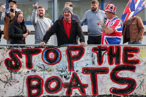 Andy Burnham has bombshell plan for 'unfair' asylum hotels if he becomes PM