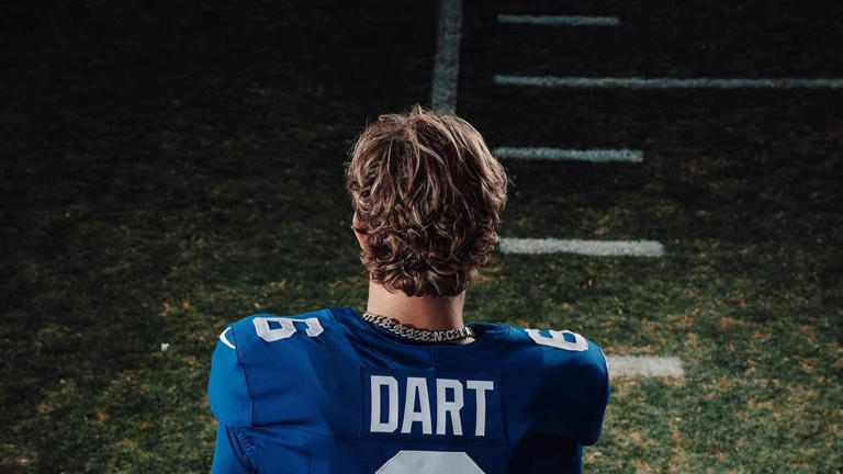 Jaxson Dart turned off comments on multiple Instagram posts