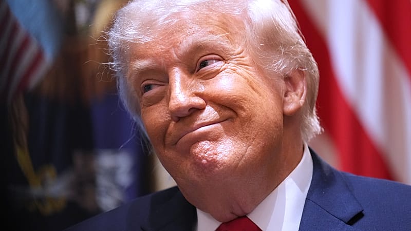 Trump tem saúde "excelente" mas deve perder peso, diz médico