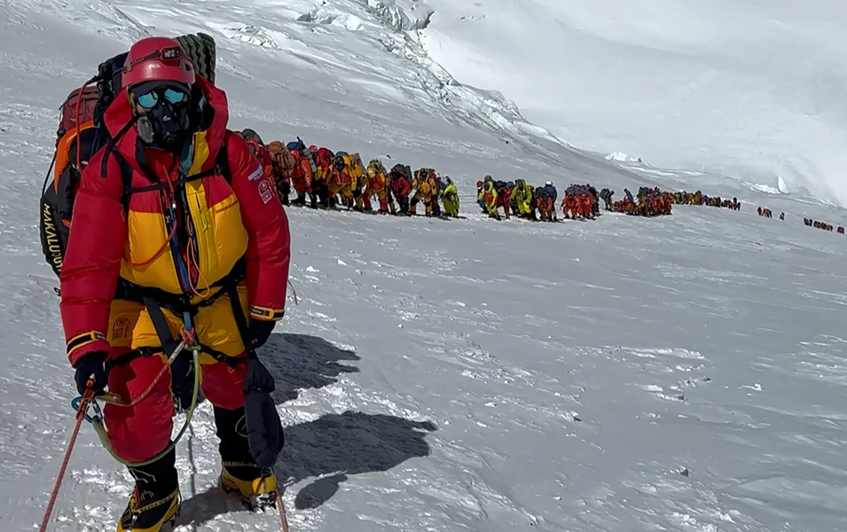 Experts release new Everest safety guidance for 2026 climbs