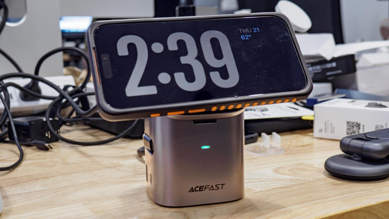 This 6-in-1 MagSafe charger does something I’ve never seen before