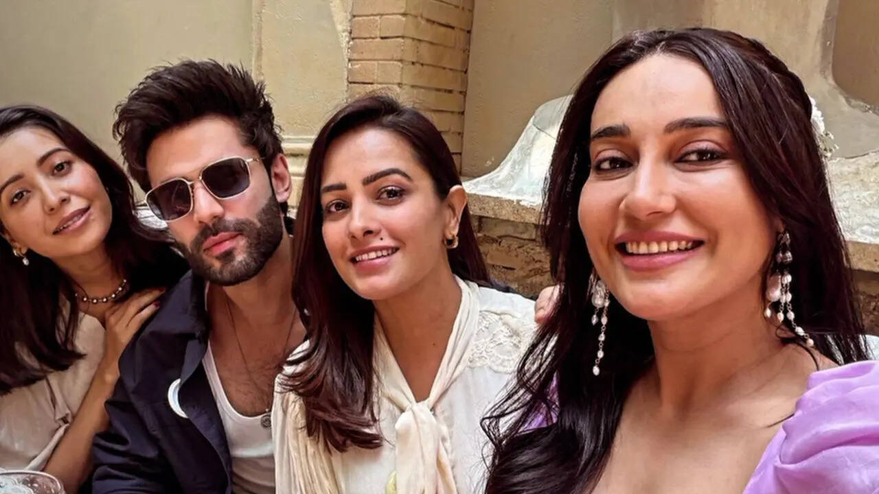 Mom-to-be Surbhi Jyoti celebrates her birthday; Anita Hassanandani ...