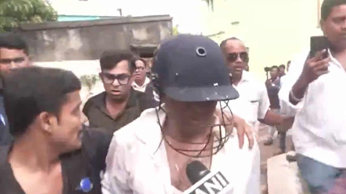 'This is their example of democracy': TMC MP Abhishek Banerjee gets ...