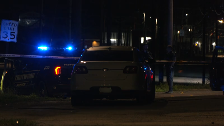 Reported shooting at Sheik’s Restaurant and Lounge; one injured