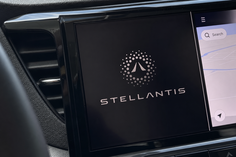 Stellantis satser på lærende AI: Wayve-teknologi skal kjøre Fiat ...