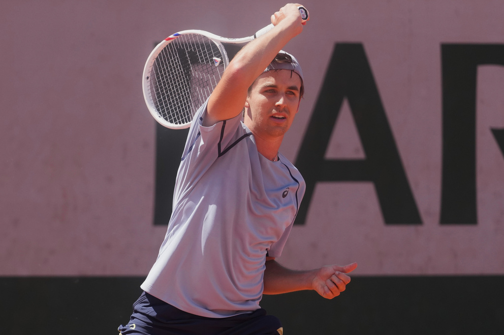 Unsung American Zachary Svajda sweeps into 2nd week of the French Open ...