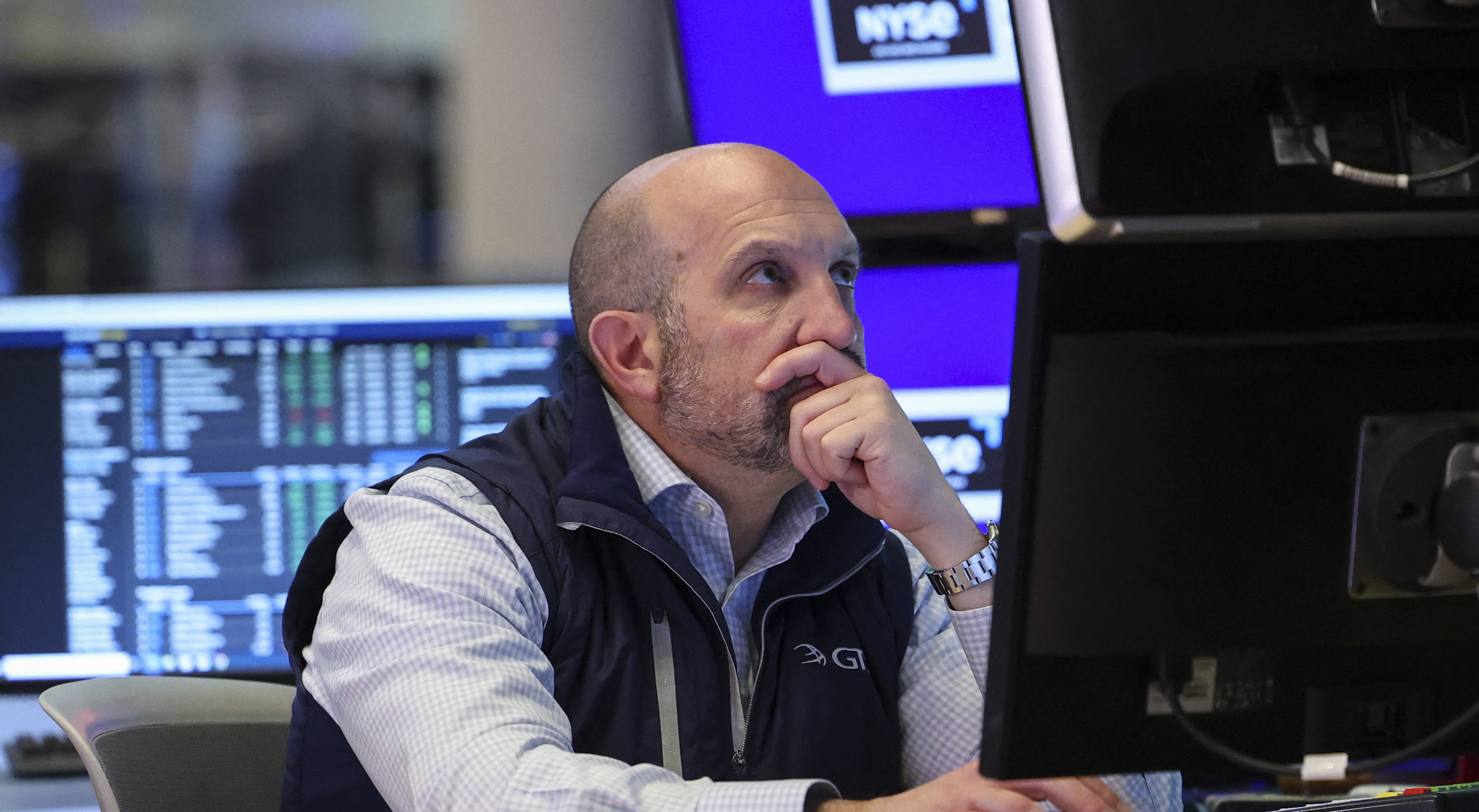Stocks are near all-time highs — but a new report finds 53% of ...