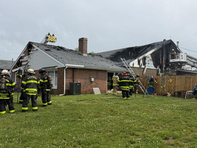 Fire extends from attic of well-known Clinton donut shop