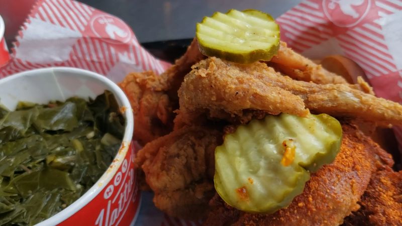 14 restaurants with the most famous fried chicken in the South
