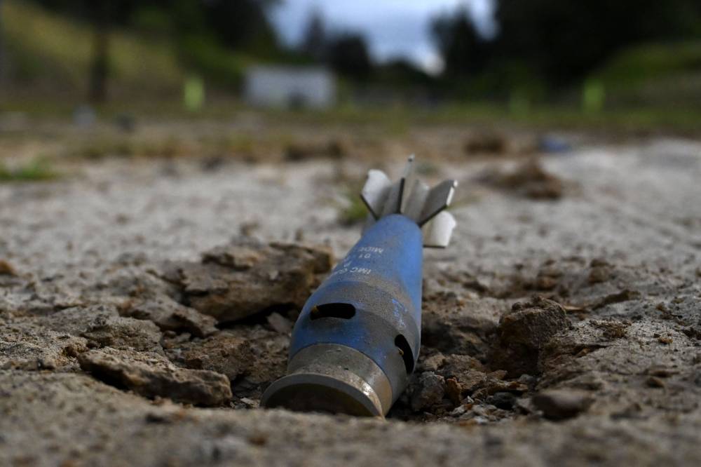 Malaysia open to buy weapons from countries willing to transfer ...