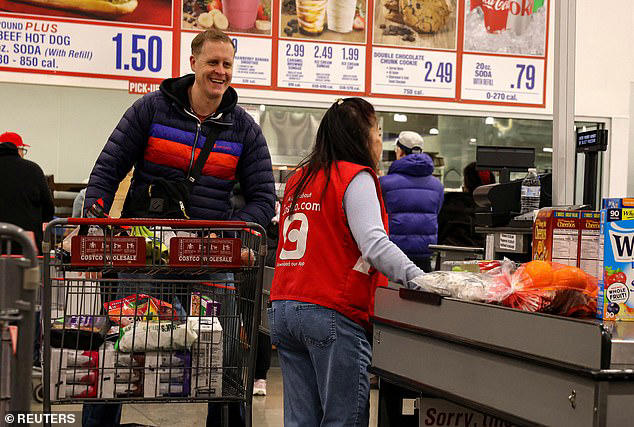 Costco workers slam 'entitled' shoppers over infuriating demands ...