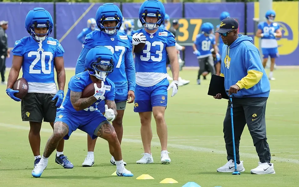Rams' Williams and Corum aim for rare rushing feat