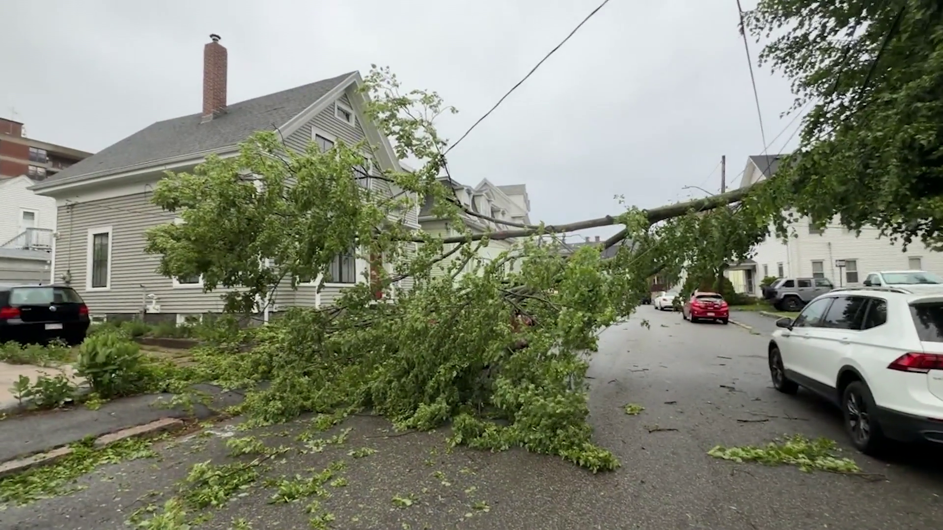 Heavy rain, winds across Massachusetts; thousands without power